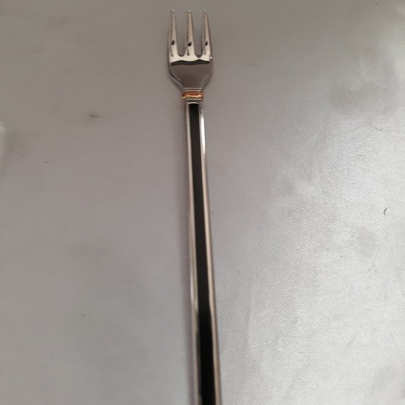 Oneida | Kitchen | Oneida Midnight Set Of 4 Seafood Forks | Poshmark